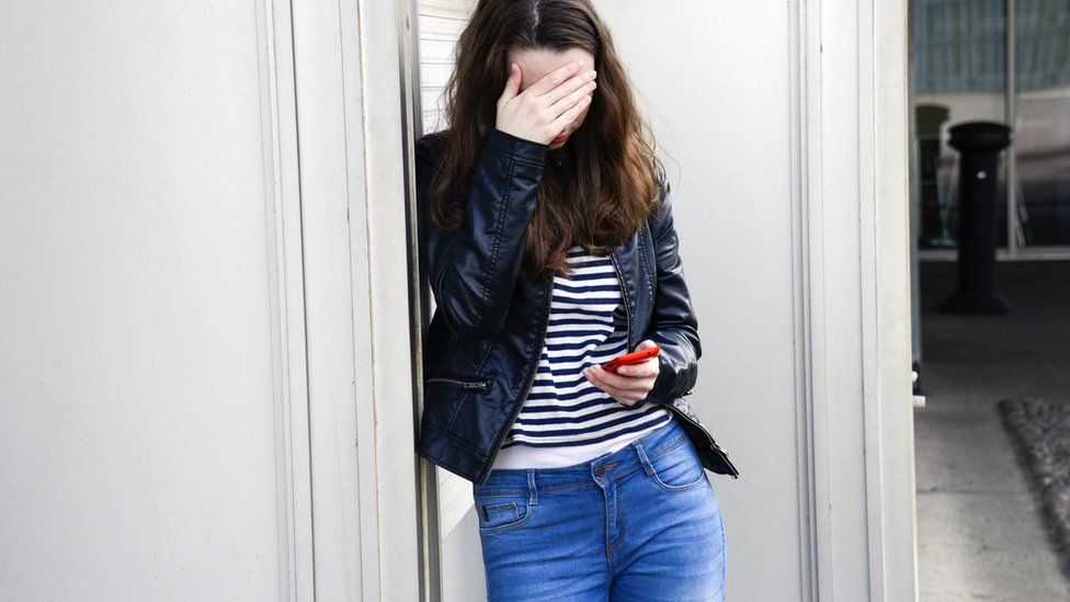 'Canada creep' suspect charged - police thank internet sleuths - BBC News