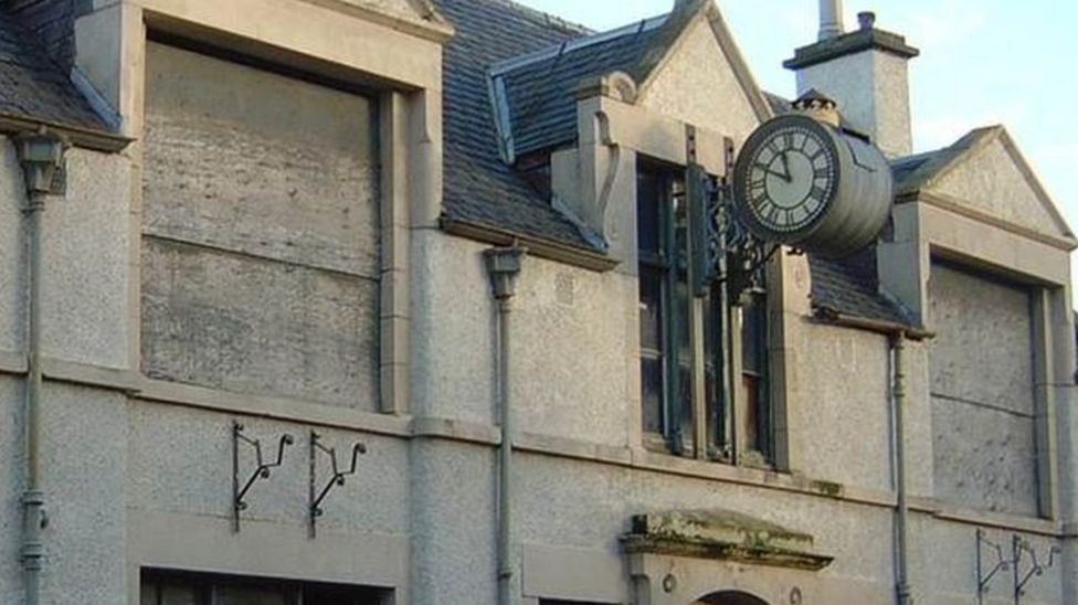 Restoration of historic Inverness hall completed - BBC News