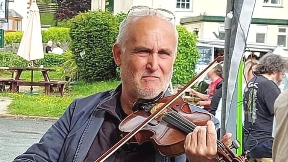 Ateb y Galw: Huw Roberts - BBC Cymru Fyw