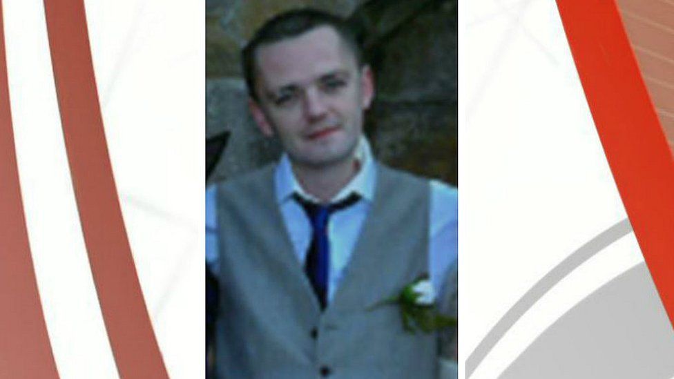 Mark Shaw death: Murder accused Kieran Adey remanded - BBC News