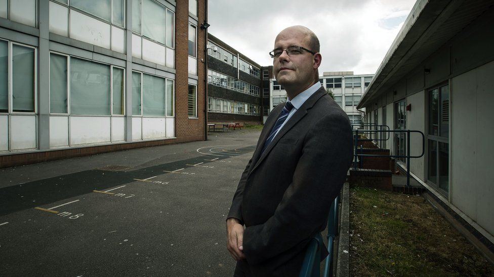 Ex-head of Birmingham BBC documentary school banned - BBC News