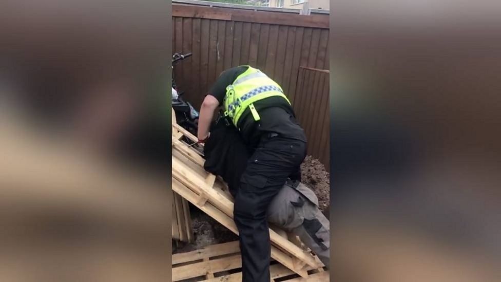 Watchdog probe into claims Gwent Police beat black man 'advanced' - BBC ...