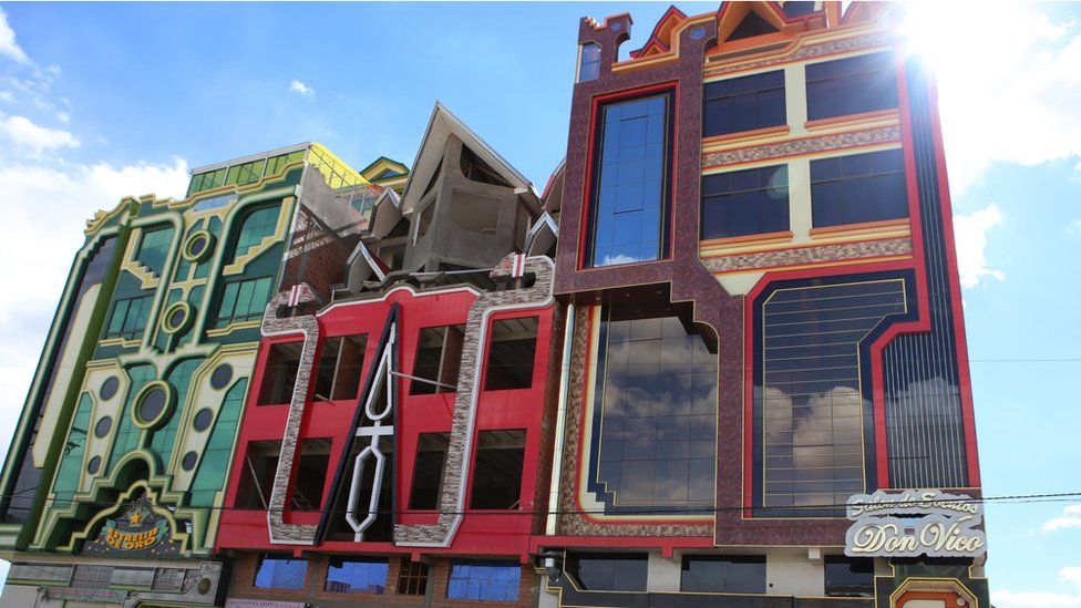 In pictures: Bolivia's colourful Andean mansions - BBC News