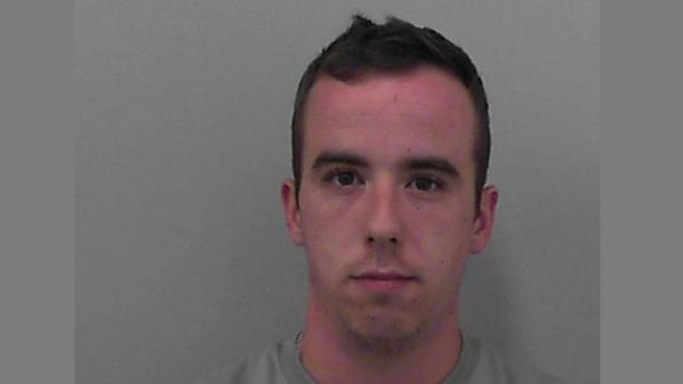 Mitchell Thomas jailed for 'revenge' Bristol arson attack - BBC News