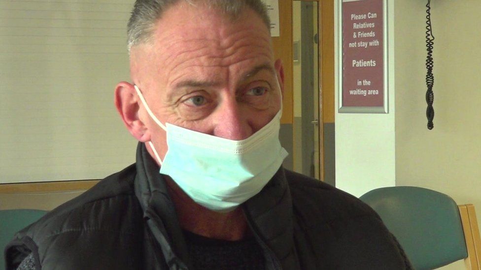 NHS Wales: Record waiting lists for 21st consecutive month - BBC News