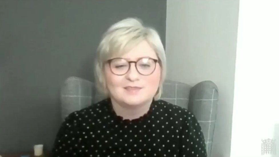 SNP MP returns to Commons 'against doctor's orders' - BBC News