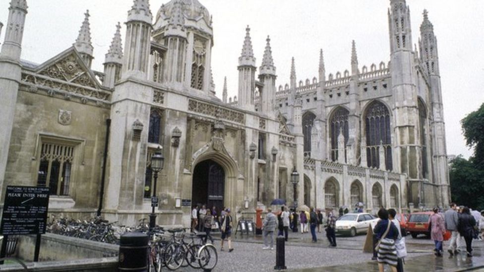 Oxford academics warning of Brexit 'disaster' - BBC News