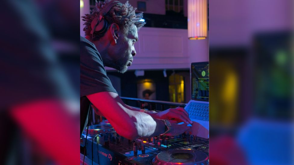 Massive Attack's Daddy G and Roni Size DJ at unicorn fundraiser - BBC News