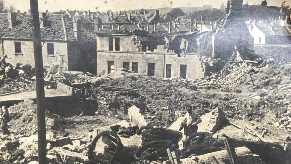 UK World War Two bombing sites revealed in online map - BBC News