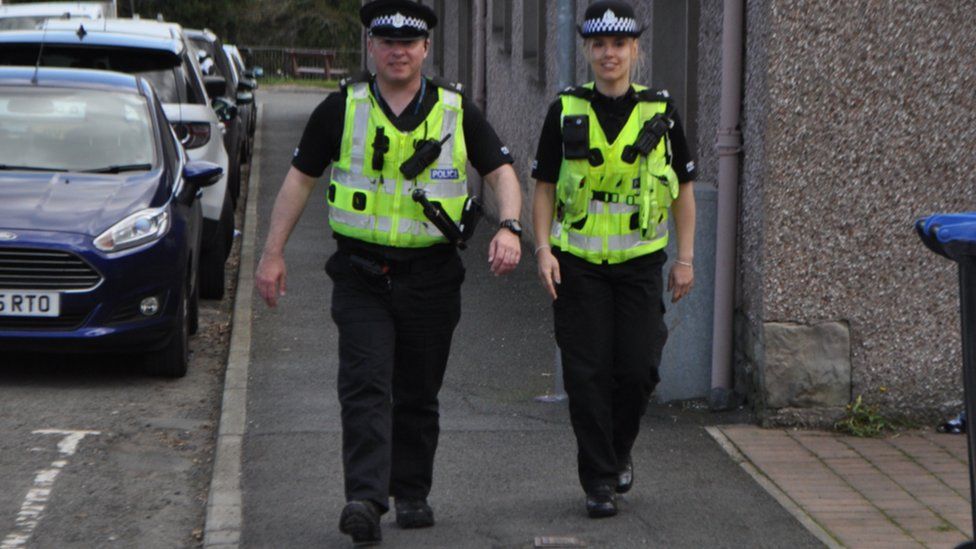 Hundreds of drug searches by Borders community action team - BBC News