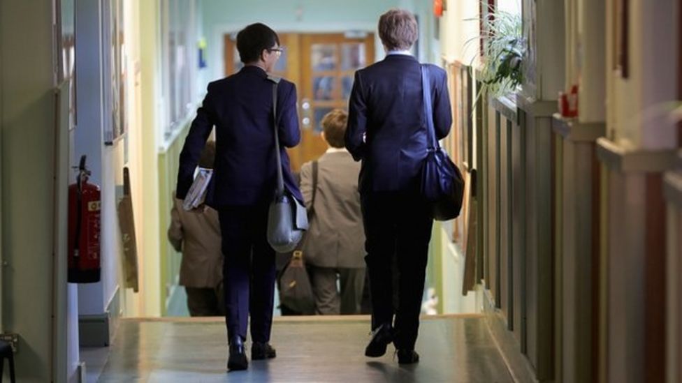 Heads worried tuition fee pledge for teachers to be dropped - BBC News