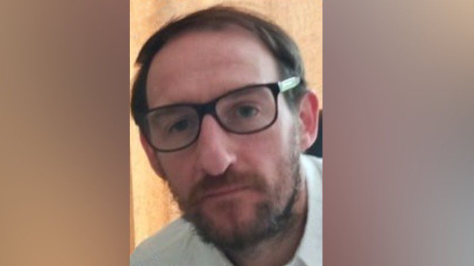 Man who killed Fallowfield housemate given hospital order - BBC News