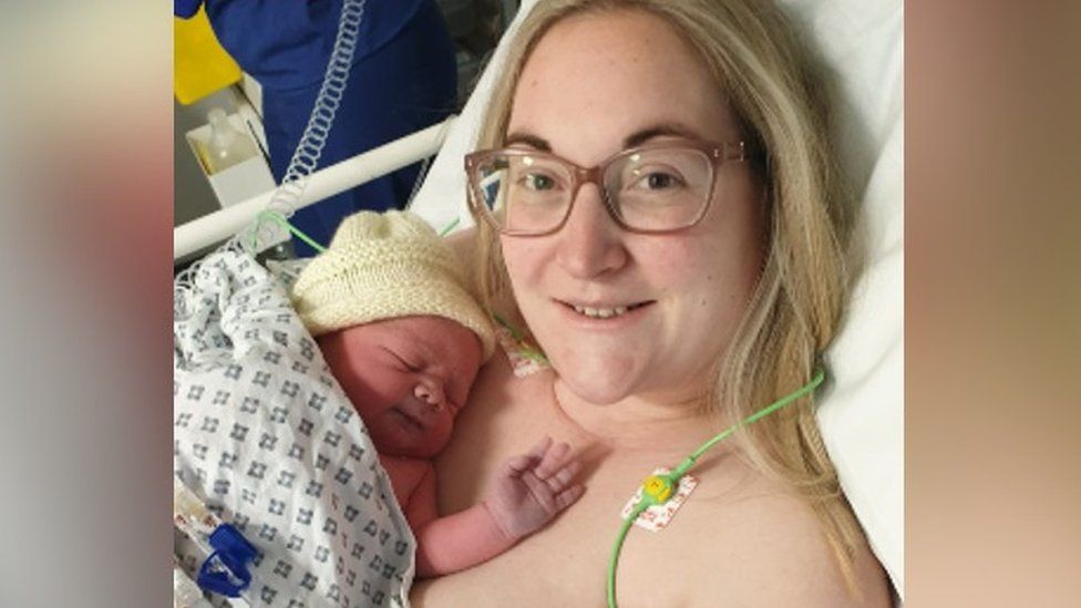 Berwick mum born during 1980s storm gave birth on day Arwen hit - BBC News