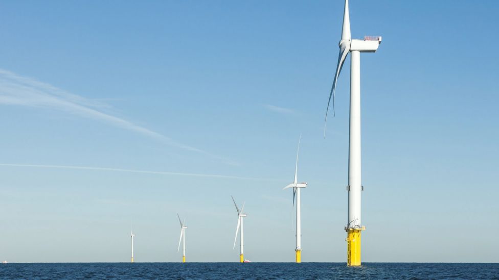 Tees and Humber wind farm ports to 'create 6,000 jobs' - BBC News