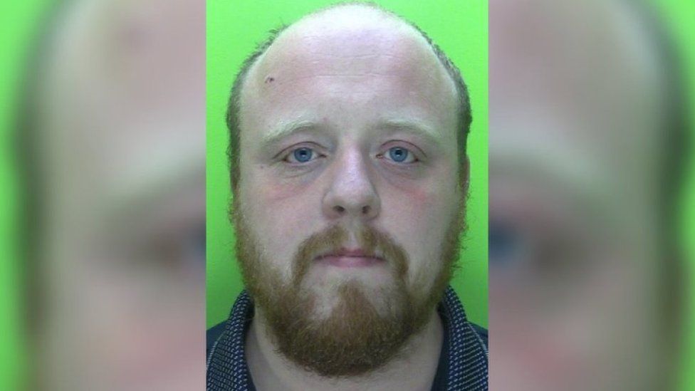 Jonathan Cook: Controlling man drove victim around country - BBC News