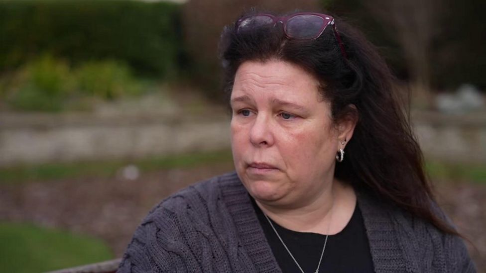 Grandmother died from 'unsurvivable' XL bully bite, inquest told - BBC News