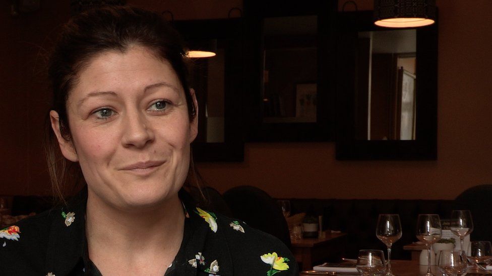 George Michael's Goring neighbours share memories one year on - BBC News