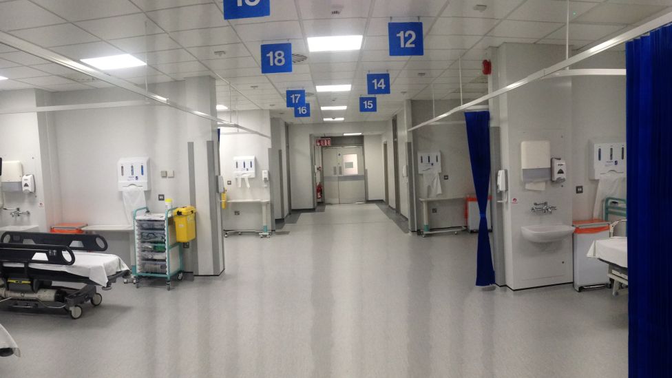 Nurses wanted for Staffordshire 'virtual wards' - BBC News