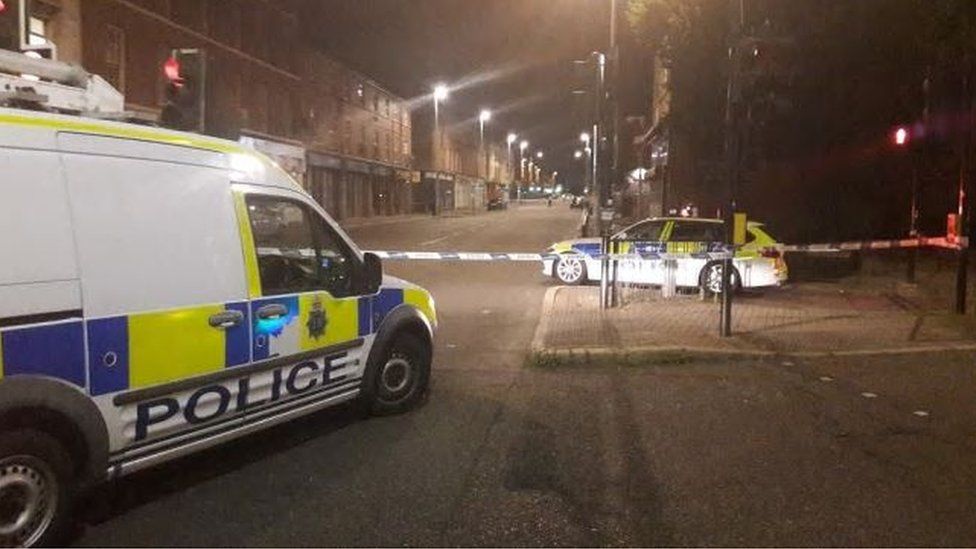 Birkenhead shooting: Two men injured in drive-by attack - BBC News
