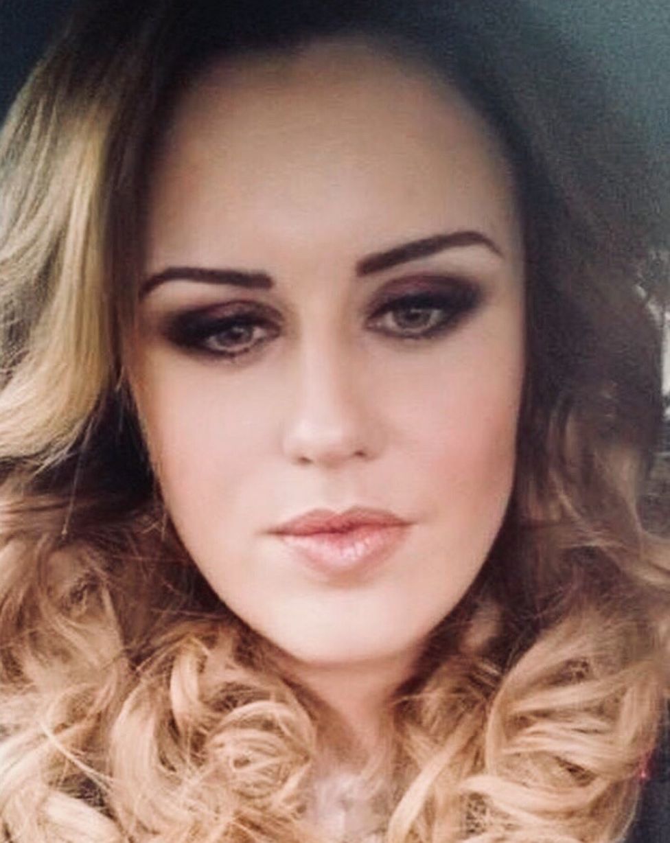 How ex-Scotland footballer reacted to sister's suicide - BBC News