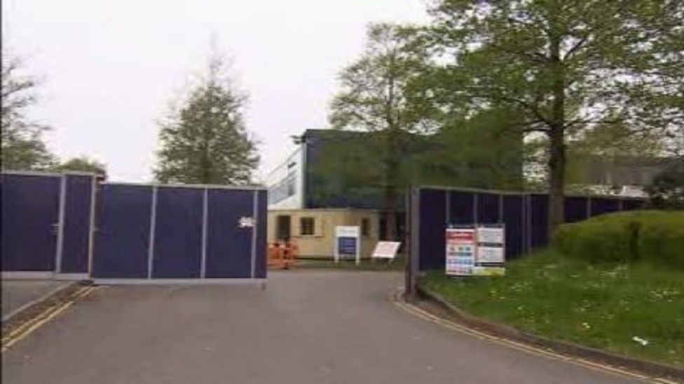 60 staff at Pure Wafer find work after Llansamlet fire - BBC News