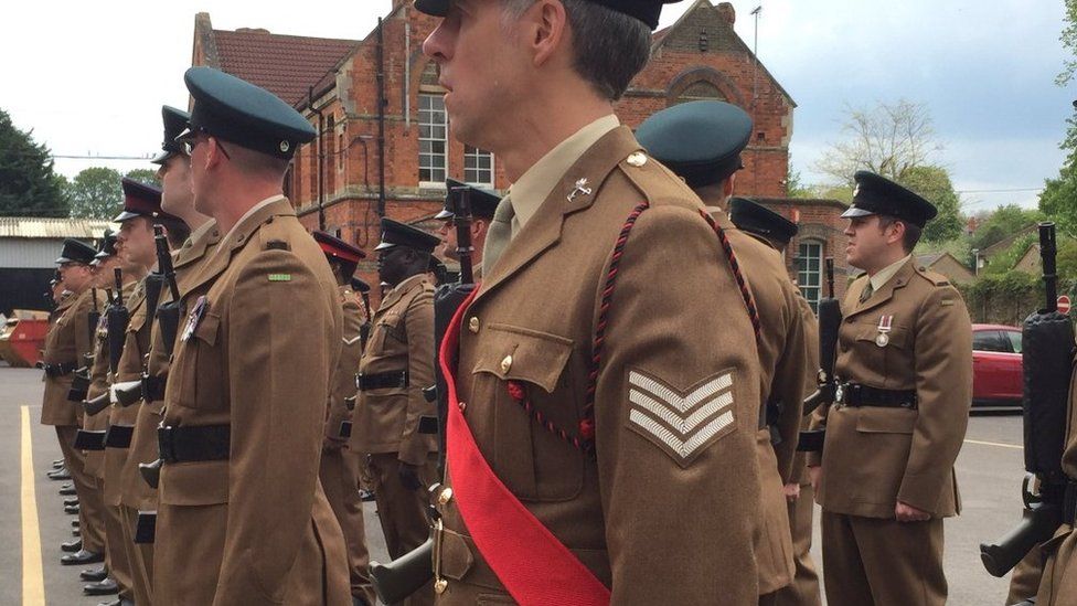 Rifles march through Reading in Freedom of the Borough parade - BBC News