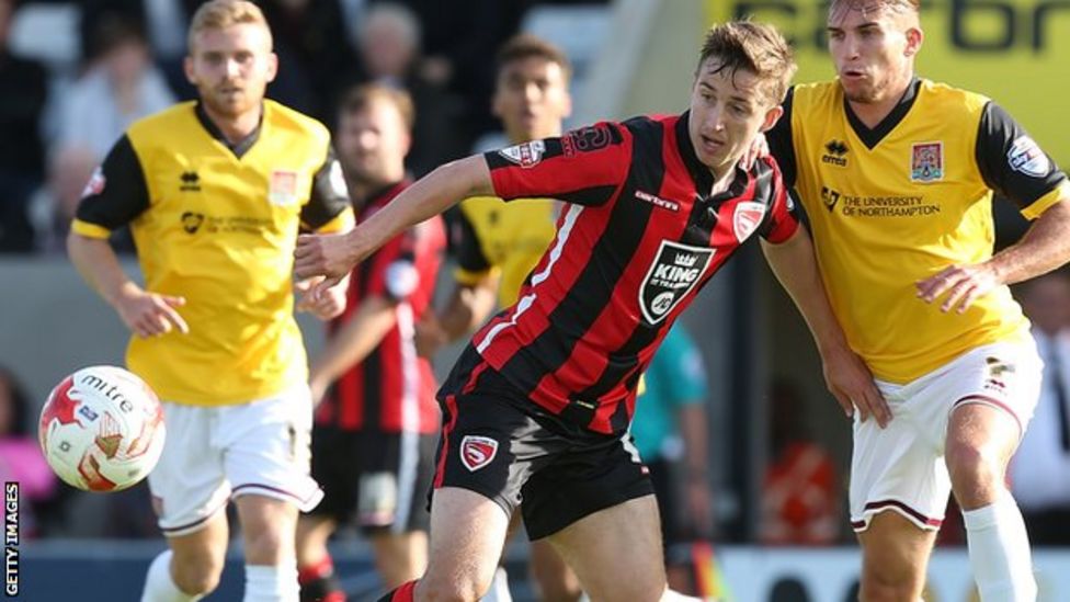 Andy Fleming: Morecambe midfielder signs new 12-month contract - BBC Sport
