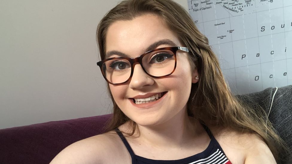 'Nid yw tew yn air drwg' - BBC Cymru Fyw