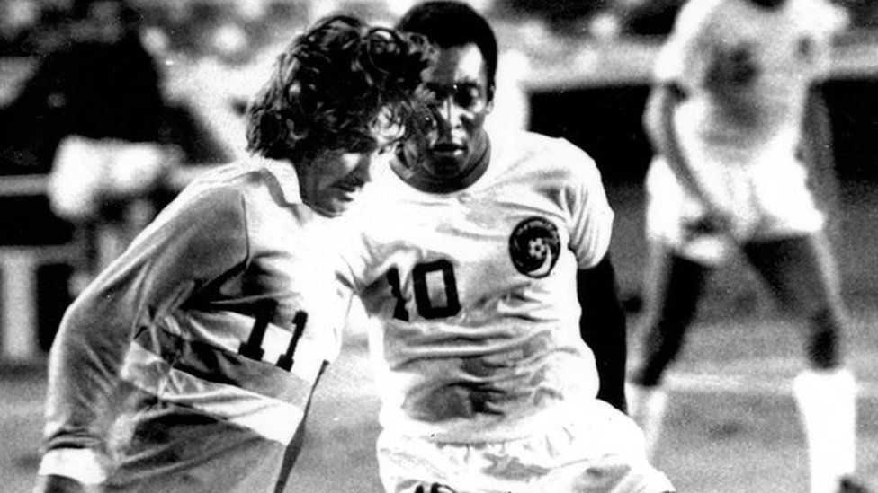 NASL football sets US expansion goals - BBC News