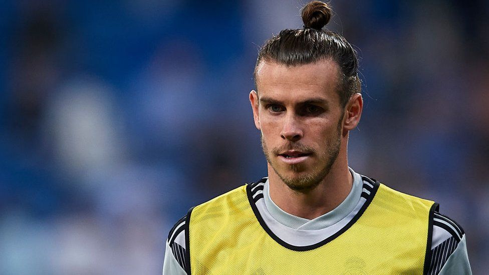 Giggs yn cyhoeddi carfan Cymru i gemau Sbaen ac Iwerddon - BBC Cymru Fyw