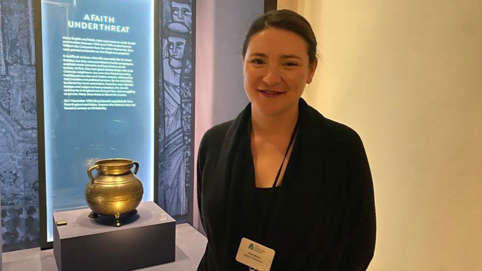 Auckland Castle museum explores 6,000 years of faith - BBC News