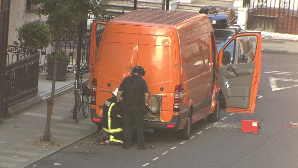 BBC Broadcasting House sealed off over 'suspicious van' - BBC News