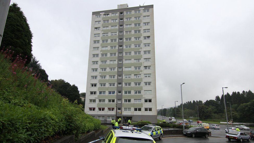 Man falls from Greenock tower block - BBC News