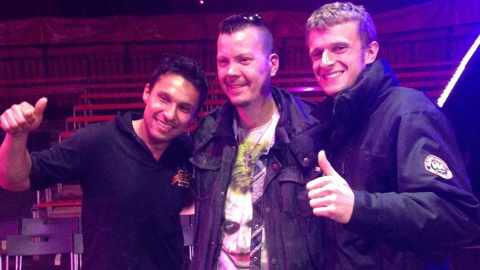 Circus apologises after clown knocks man out in stunt - BBC News