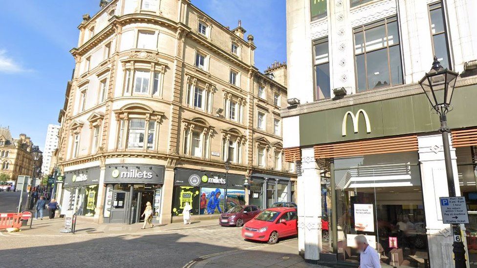 Halifax man uses walking stick to fend off teenagers in confrontation ...