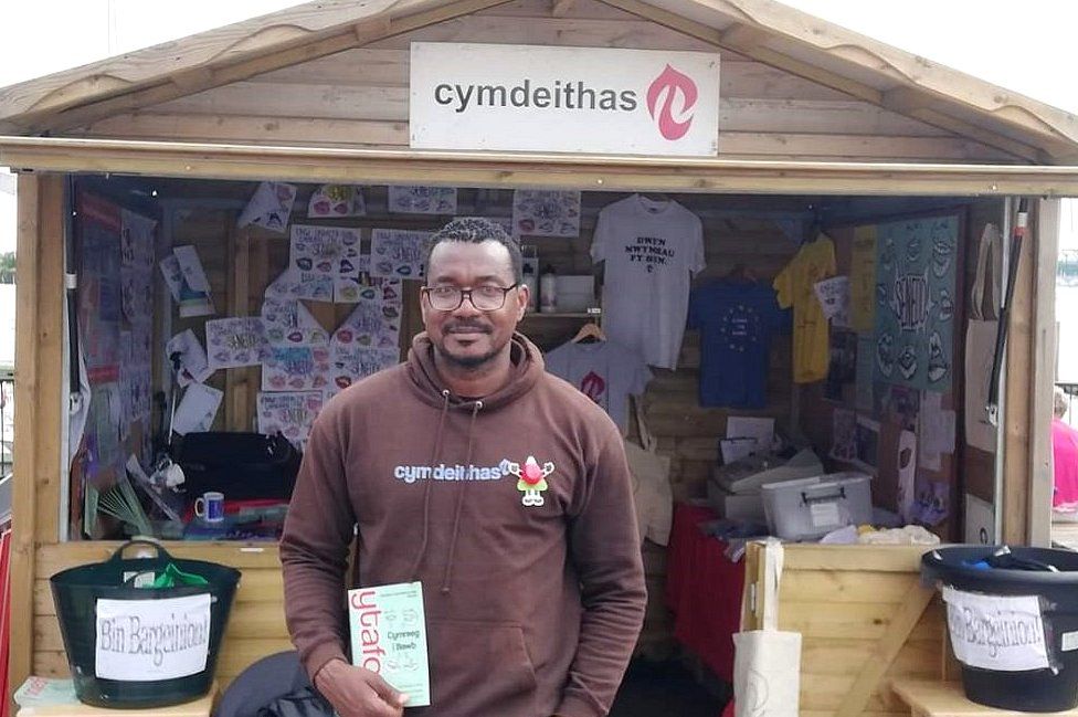 Ateb y Galw: Joseff Gnagbo - BBC Cymru Fyw