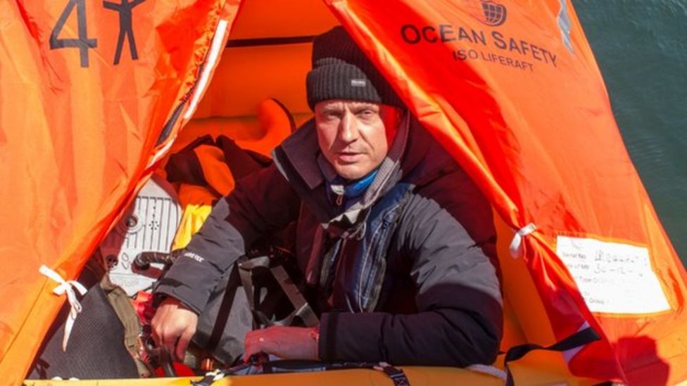 Ex-soldier Wayne Ingram walks 70 miles backwards for spinal charity ...