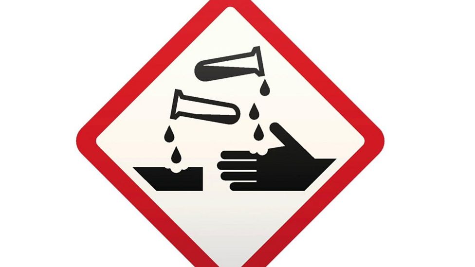 Four teenagers held in north London over acid attacks - BBC News