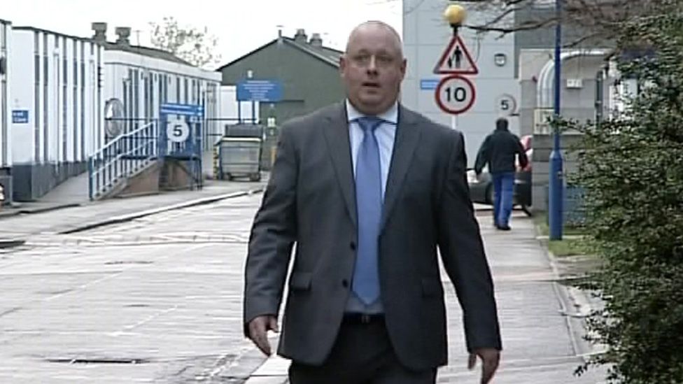 Fraud accused NHS boss Phil Morley found dead - BBC News