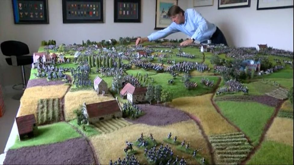 Battle of Waterloo skeletons uncovered in Belgium - BBC News