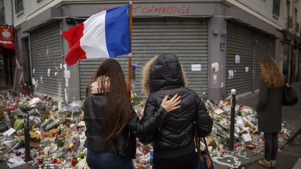 Paris attacks: 'We experienced scenes of war' - BBC News