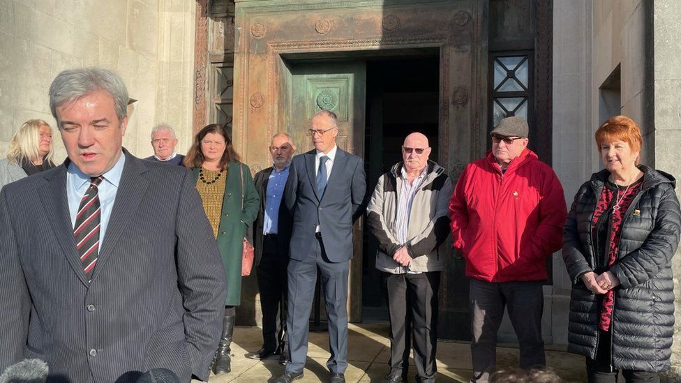 Gleision: Families granted full inquest into men's mining deaths - BBC News