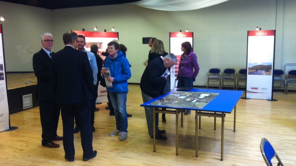 £24m Dyfi Bridge plans go on show at Machynlleth - BBC News