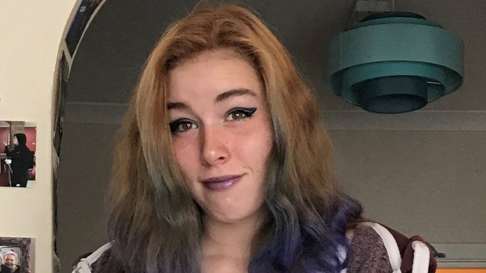 Body found in search for missing teenager - BBC News