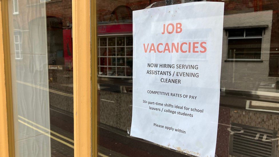 Shropshire firms struggling to fill job vacancies - BBC News