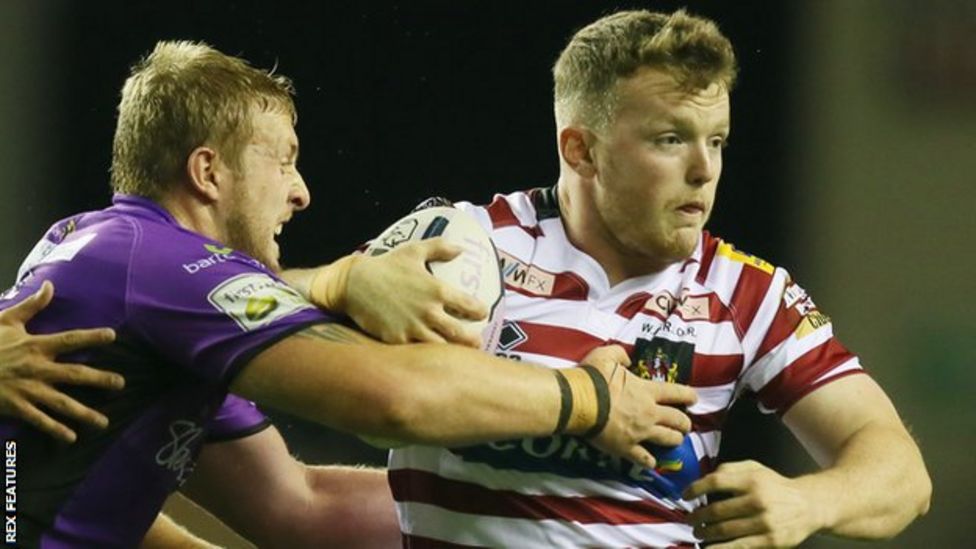Connor Farrell: Widnes Vikings sign Wigan forward on loan - BBC Sport