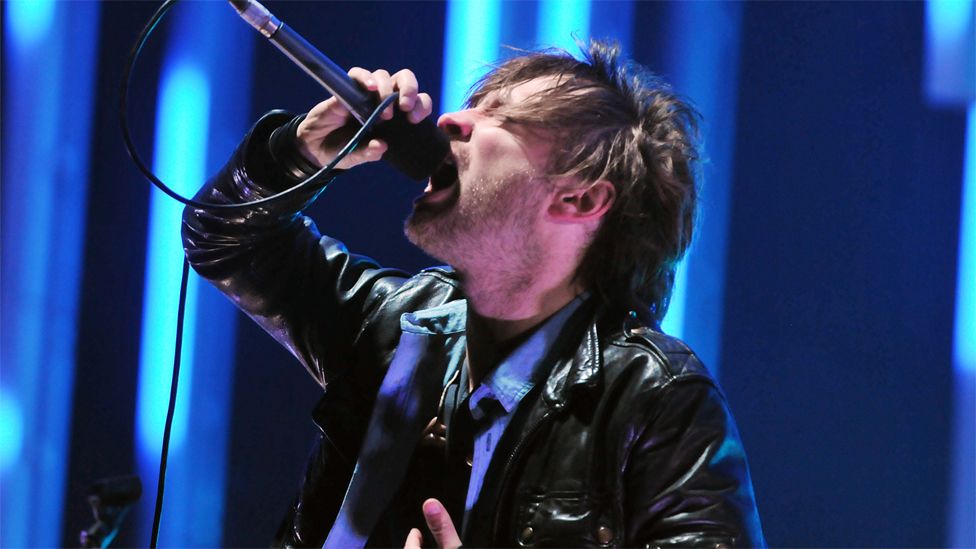 Radiohead: A Moon Shaped Pool described as a 'stunning triumph' - BBC News