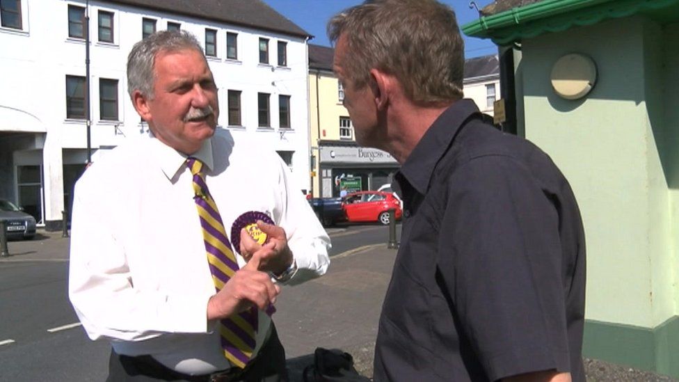 Senior UKIP Wales figure quits party amid candidate row - BBC News