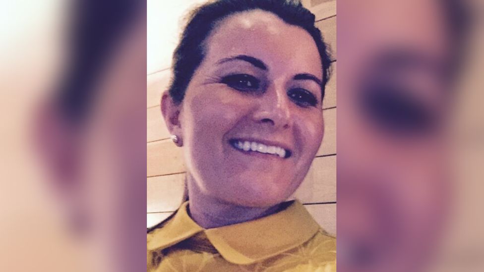 Covid in Scotland: Are young people slowing the vaccine drive? - BBC News