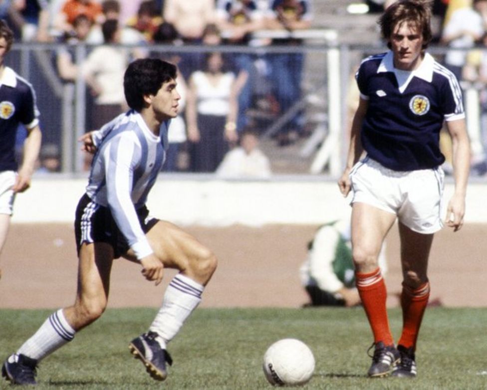 Diego Maradona: Football icon's Scotland visits in pictures - BBC Sport